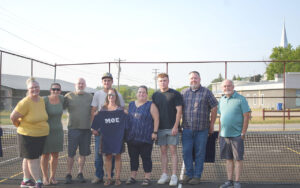 Le tournoi de balle Beauregard fait un don de 10 000 $ aux terrains de ...